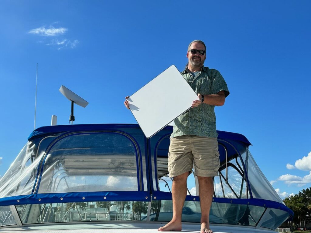 SpaceX Files With FCC For New Smaller "Version 2" Starlink Receivers ...